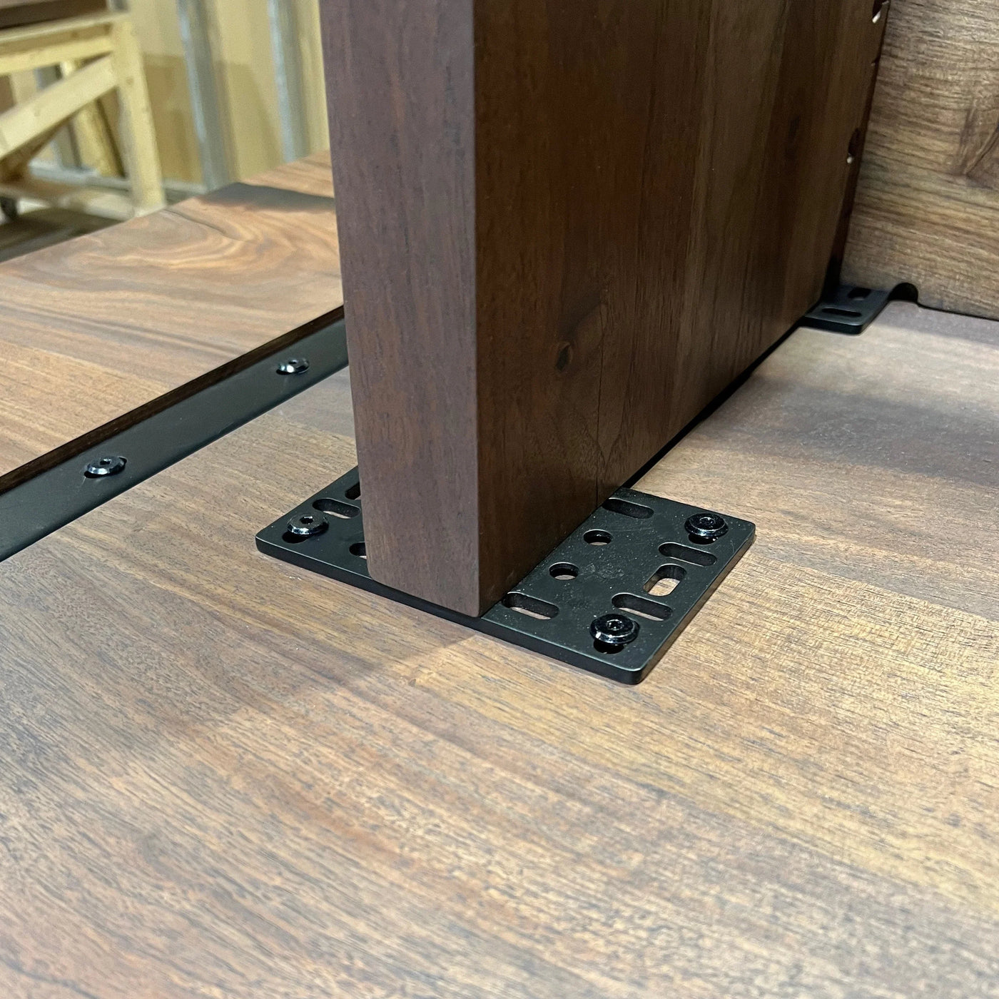 Table Leg Mounting Plate - Universal, 1 Plate — Fractal Designs Inc